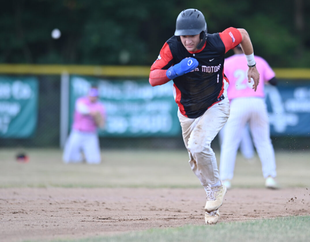 CM survives early defeat as it wins its way into quarters | News ...